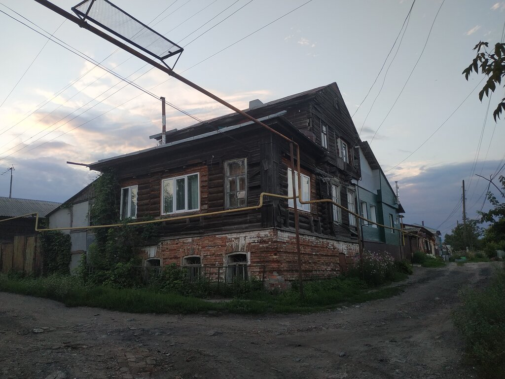 Turistik yerler Дом художника В.Д.Воронова, Alatyr, foto