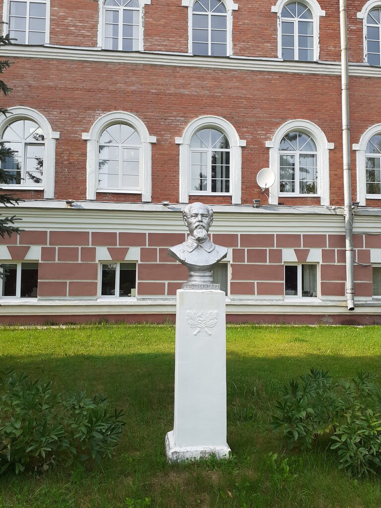 Anıt, heykel Дмитрий Михайлович Кравчинский 1857—1918, Saint‑Petersburg ve Leningradskaya oblastı, foto