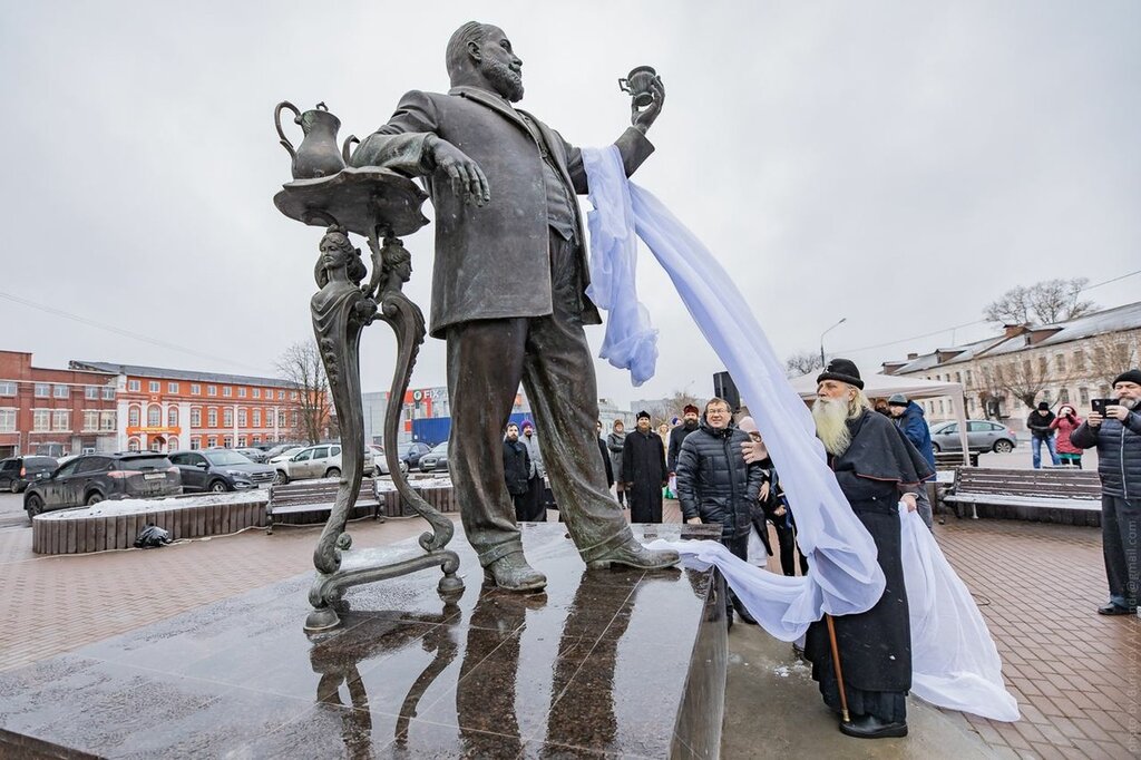 Anıt, heykel Матвей Сидорович Кузнецов, Likino‑Duliovo, foto