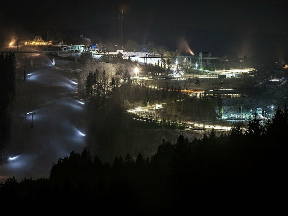 Otel Luxury Holiday Home in Winterberg With Balcony and Garage, Kuzey Ren‑Vestfalya, foto