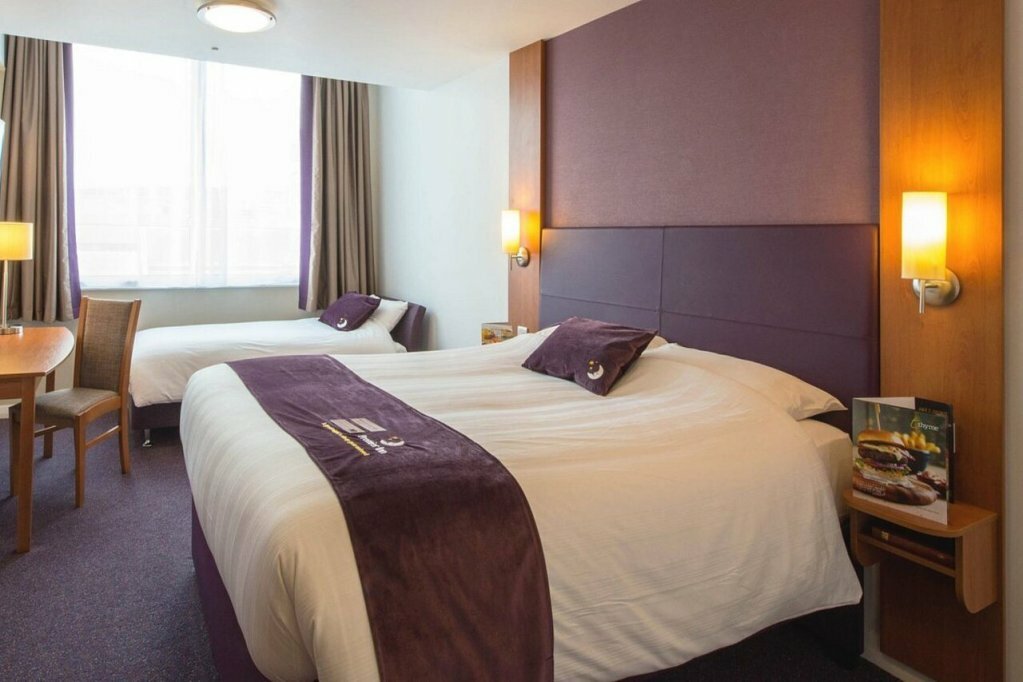 Otel Premier Inn Lymington (New Forest, İngiltere, foto