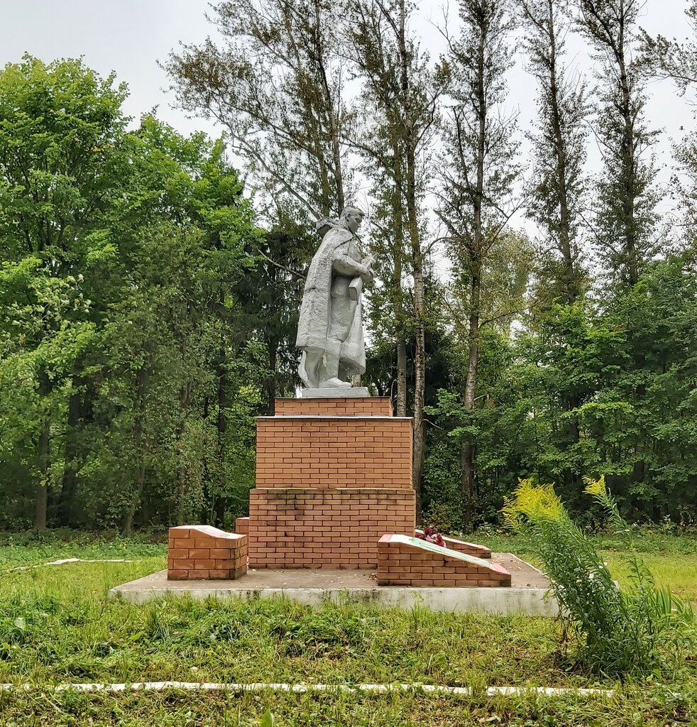 Anıt, heykel Погибшим односельчанам, Tulskaya oblastı, foto