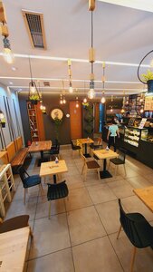 Cupz (Athens, ΑΙΟΛΟΥ), kahve dükkanları  Atina'dan