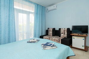 Villa Roza (Набережная улица No:7А, посёлок городского типа Коктебель), otel  Kırım Cumhuriyeti'nden