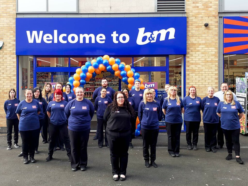 i̇ndirim ve fırsat sistemleri B&m Store, İngiltere, foto