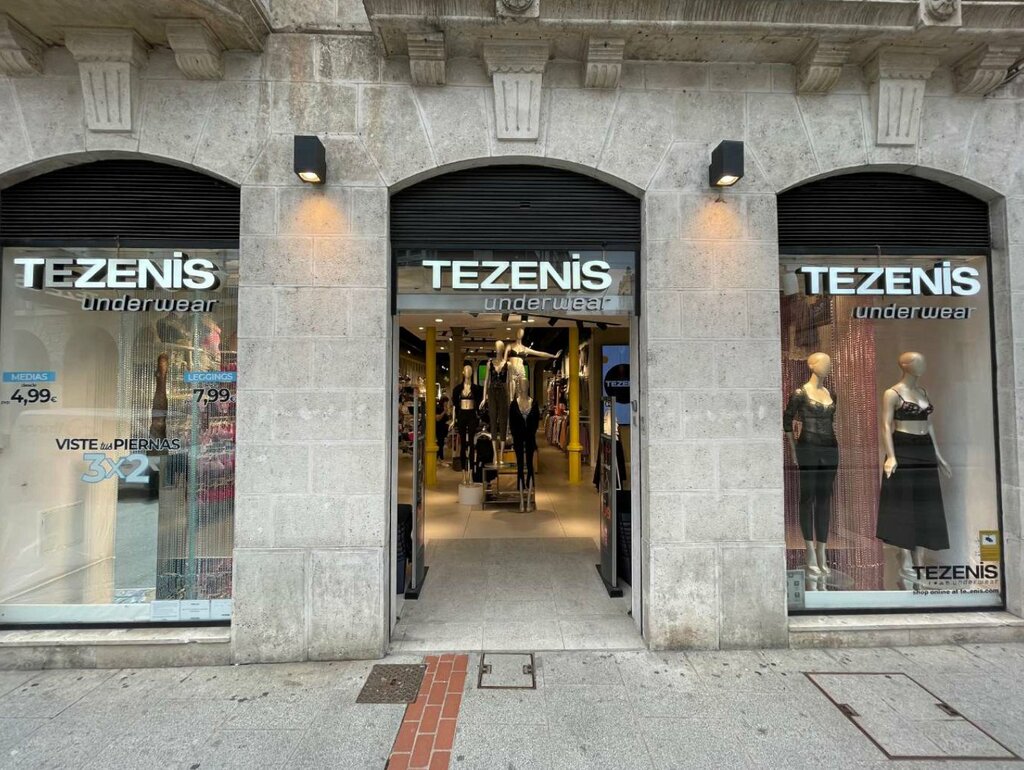 Giyim mağazası Tezenis, Burgos, foto