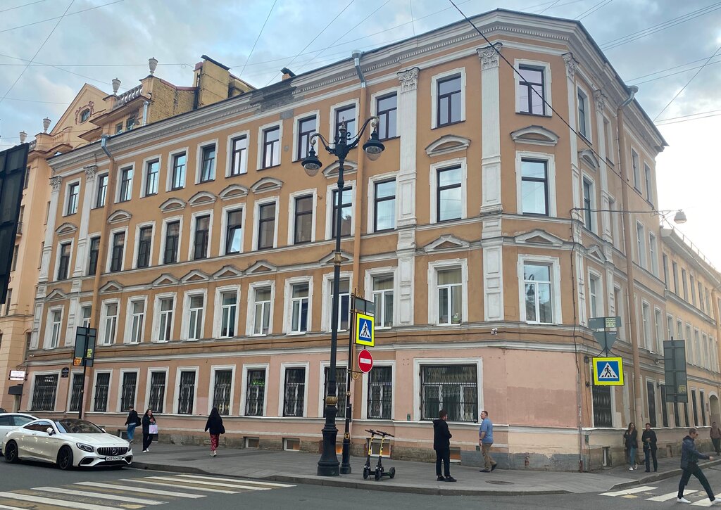 Turistik yerler Доходный дом Л.Л. Евреиновой, Saint‑Petersburg, foto