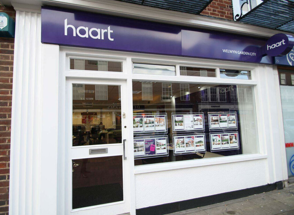 Eksper büroları Haart estate agents Welwyn Garden City, Hertfordshire County, foto
