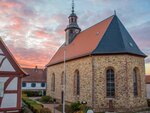 Evangelische Kirche Burgholzhausen - Evangelische Kirchengemeinde Burgholzhausen (Hesse, Hochtaunuskreis, Alt Burgholzhausen, 22), dini dernekler  Hesse'den