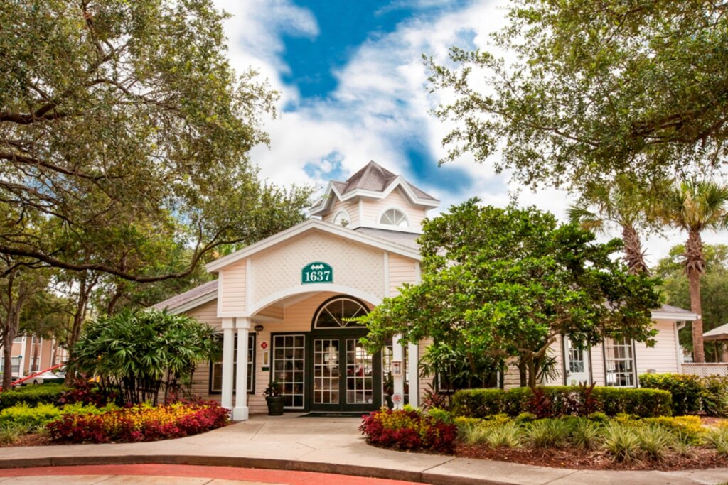 Emlak ofisi Watauga Woods Apartments, Orlando, foto