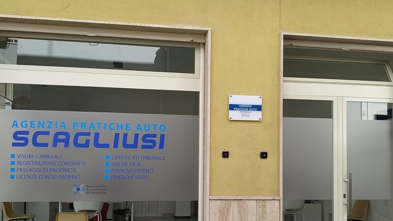 Sigorta şirketleri Agenzia Pratiche Auto Scagliusi, Puglia, foto