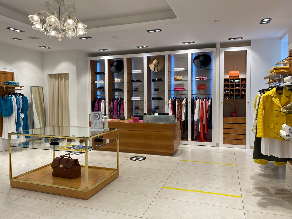 Giyim mağazası Luisa Spagnoli, Saint‑Petersburg, foto