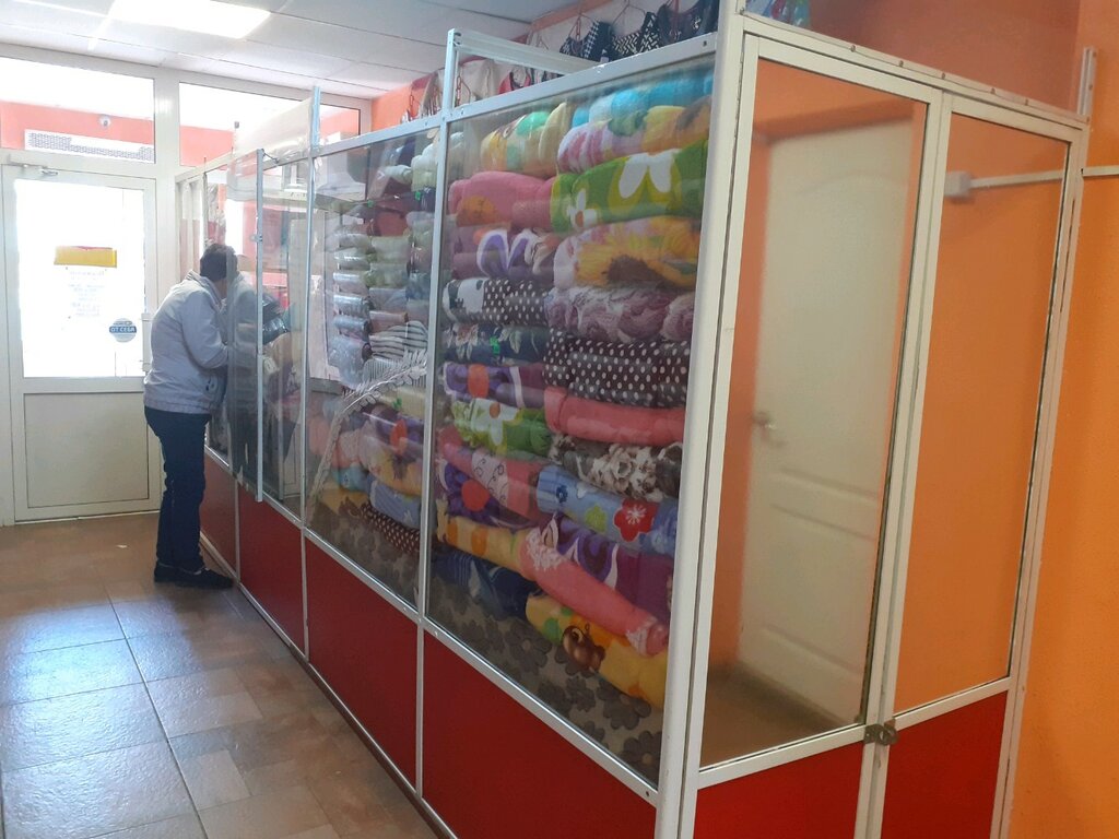 i̇ç giyim ve mayo mağazası Магазин трикотажных изделий, Kemerovo, foto