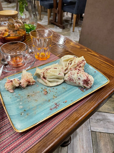 Kafe Sumakh, Almatı, foto