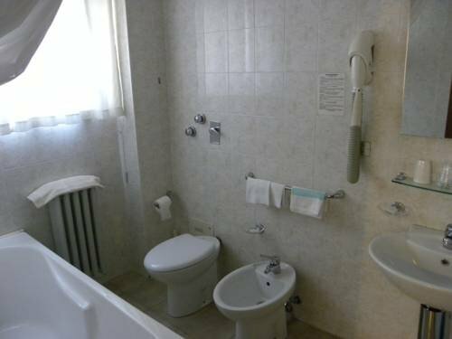 Otel Hotel Ristorante Rosengarten, Pavia, foto