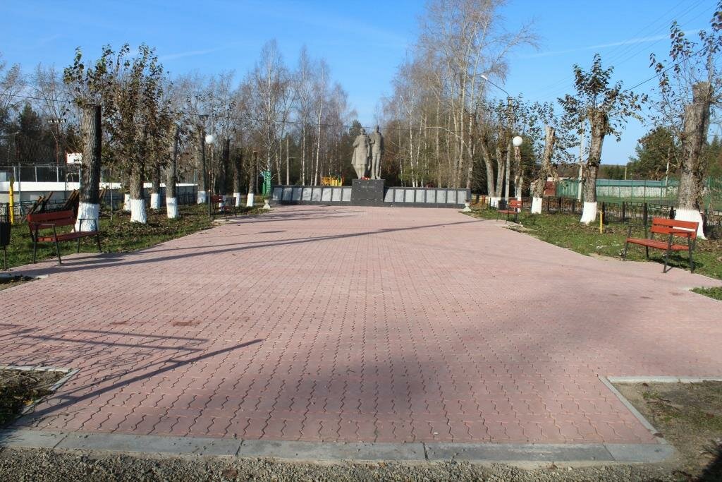 Anıt, heykel Воинам-землякам павшим в Великой Отечественной войне, Komi, foto