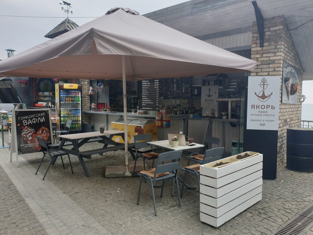 Fast food Hong Kong Waffles, Yalta, foto