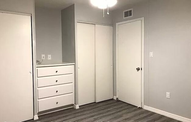 Emlak ofisi Phillippi Square Apartments, Florida Eyaleti, foto