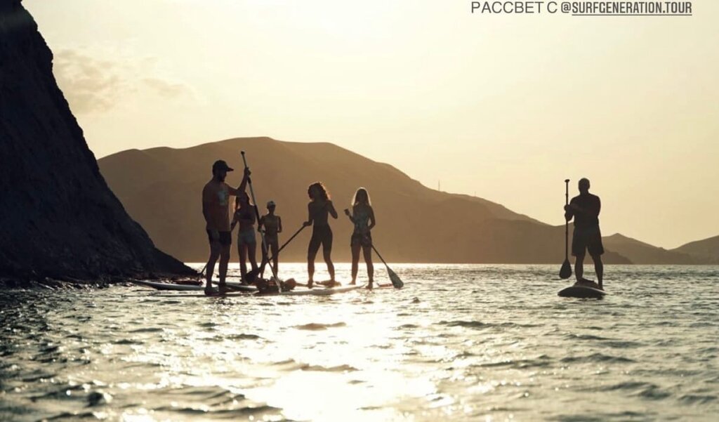 Kürek sörfü Surfgeneration Camp, Kırım Cumhuriyeti, foto