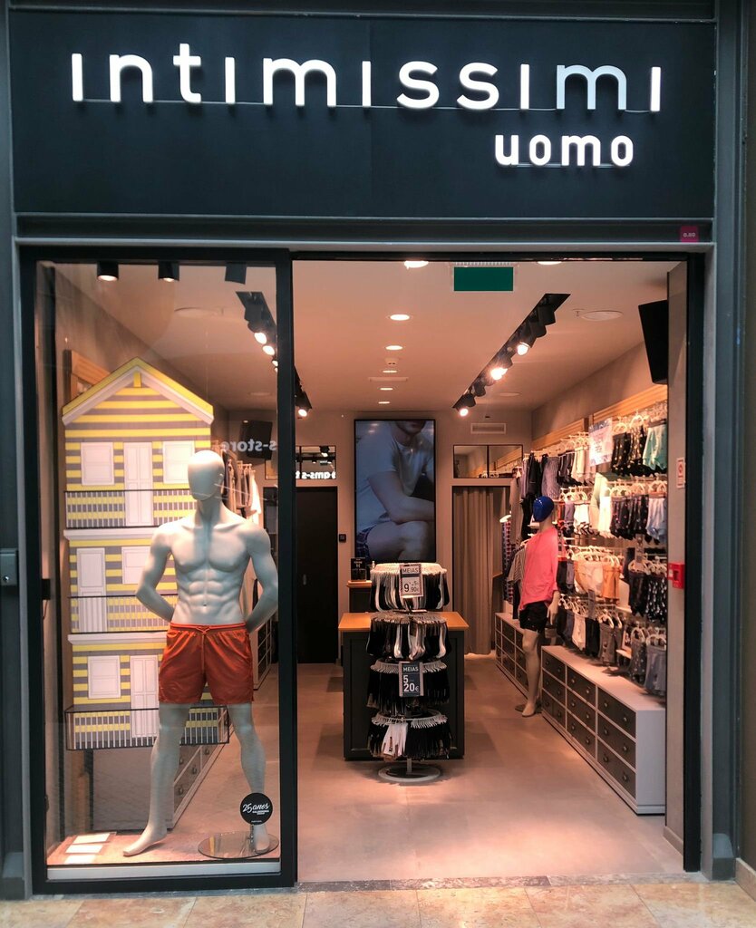 Giyim mağazası Intimissimi, Setubal, foto