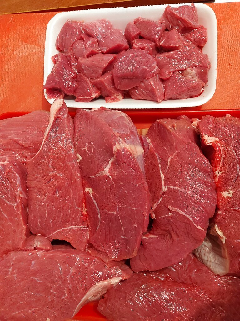 Kasap, şarküteri Meat Chickens, kebabs, Moskova ve Moskovskaya oblastı, foto