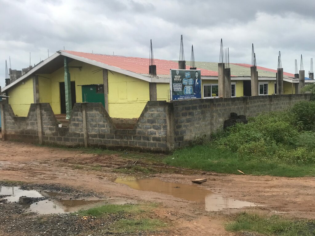 Dini ürünler Christ Divine Intervention Church International, Akra, foto