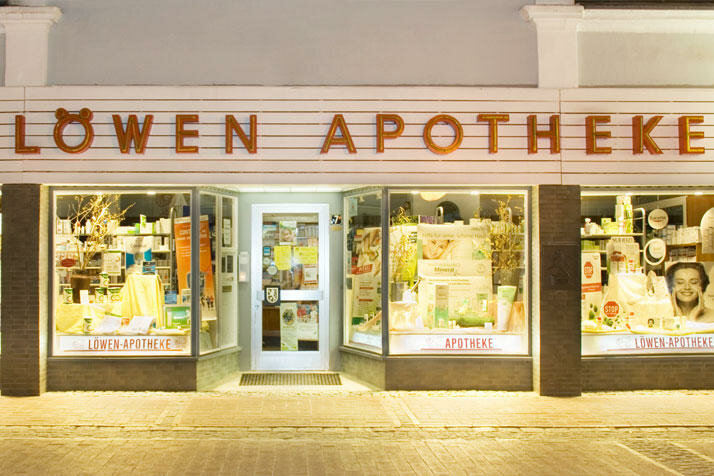 Eczaneler Löwen-Apotheke, Bad Segeberg, foto