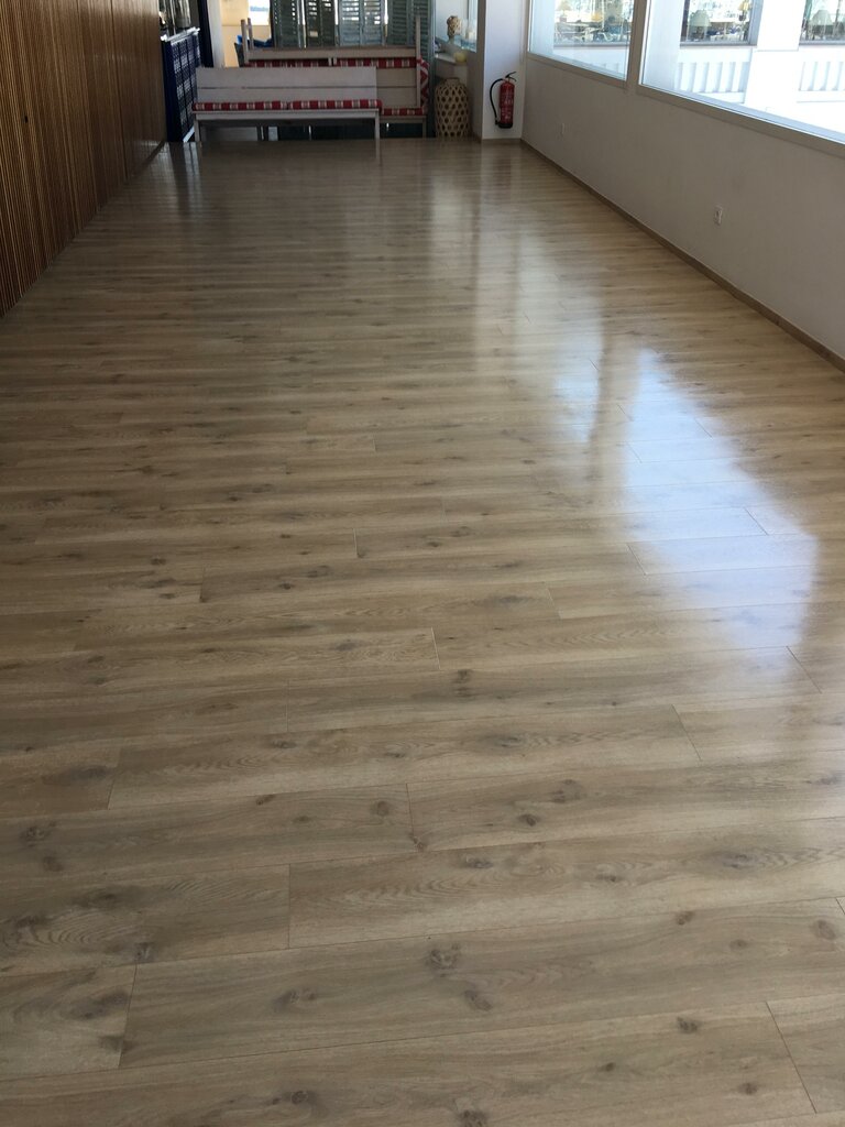 Zemin döşeme üretim ve satış firmaları Gran Formato 99, Palma, foto