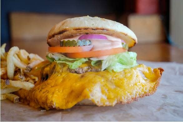 Restoran Skirted Heifer, Colorado Springs, foto