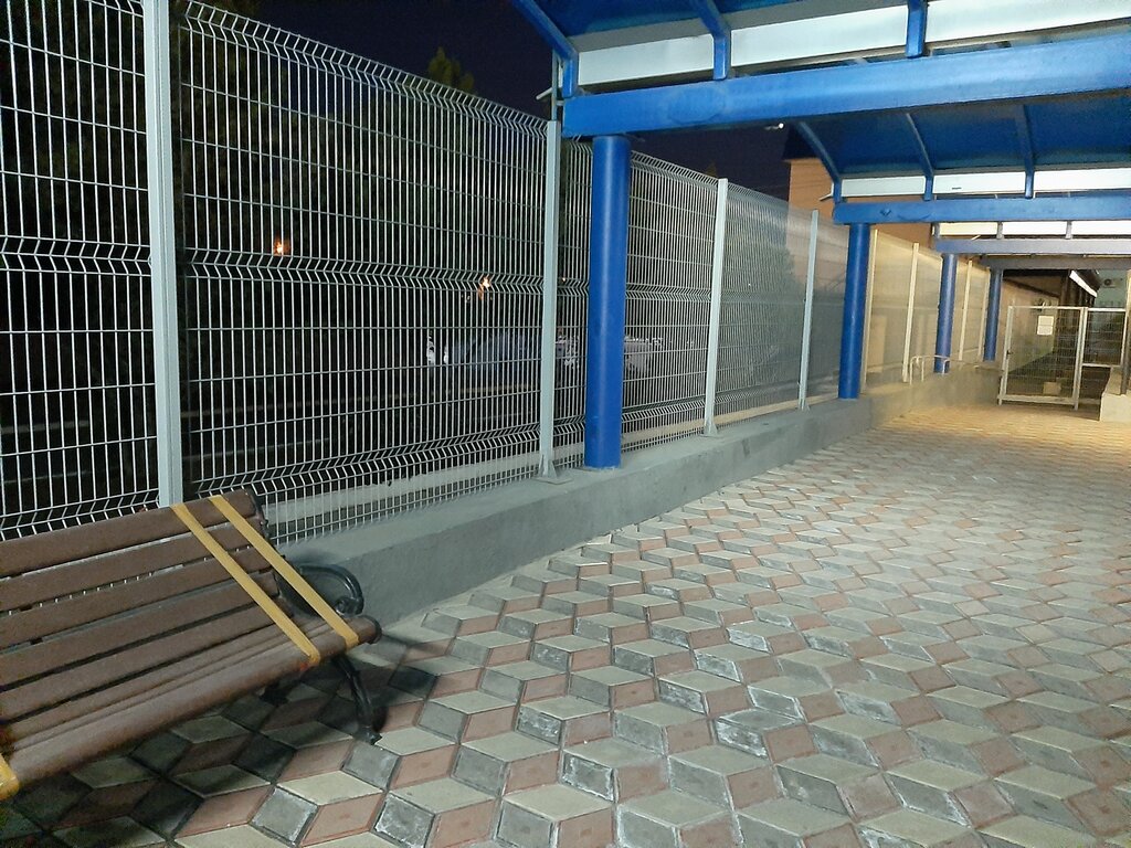 Çitler, parmaklıklar Tdp company, Sevastopol, foto