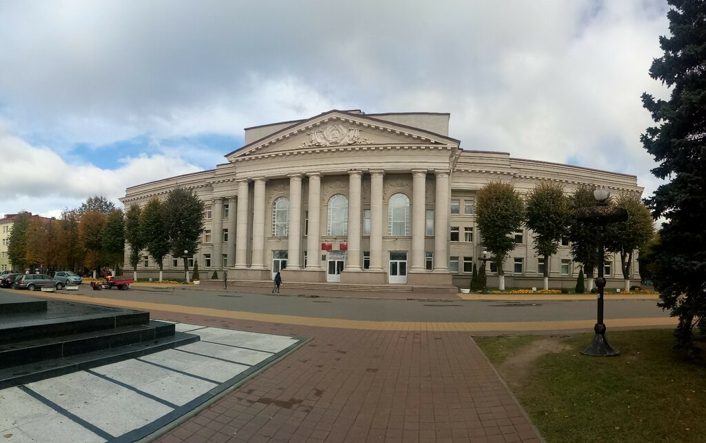 Yüksekokul Republican Institute of Professional Education, Molodechno State Polytechnical College, Molodchenko, foto
