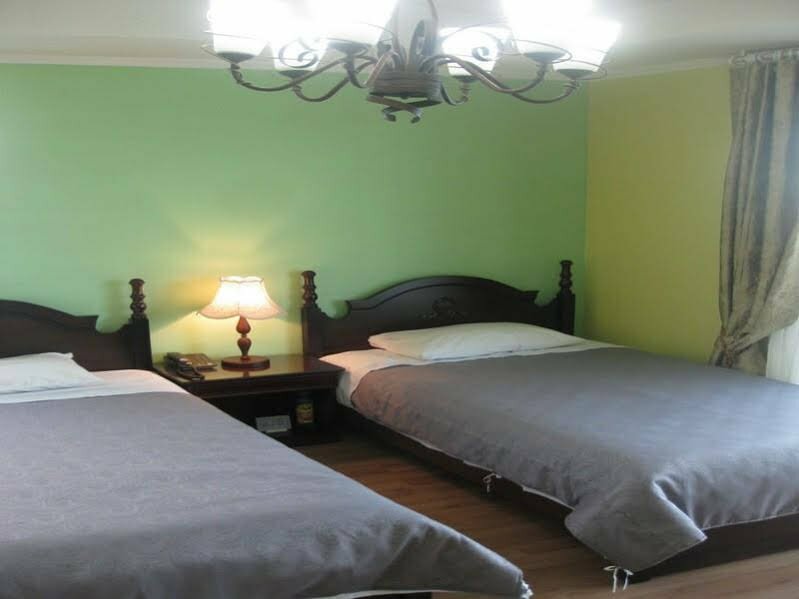 Otel Flora Pension In Jeju, Chjechju, foto