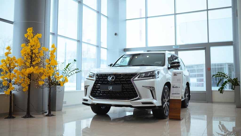 Otomobil satış galerileri Lexus, Perm, foto