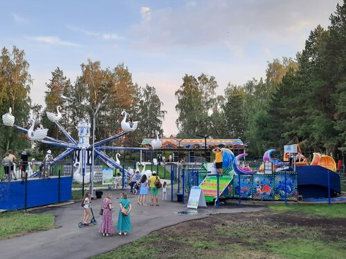 Lunapark Парк аттракционов им. Ю. А. Гагарина, Oktiabrski, foto