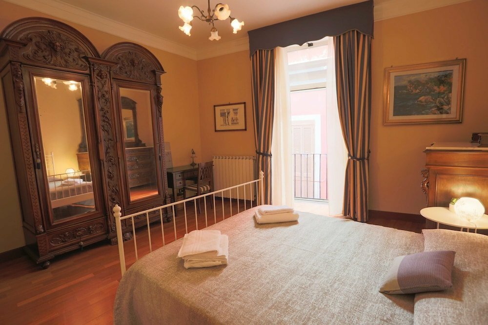 Otel Sweet Home Toledo, Napoli, foto