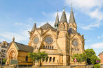 Ringkirche - Ringkirchengemeinde (Kaiser-Friedrich-Ring No:7, Wiesbaden), dini dernekler  Wiesbaden'den