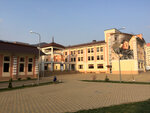 Secondary School № 6 (Zhukovskogo street No:7, Microdistrict Uzhniy), ortaokul  Gelencik'ten