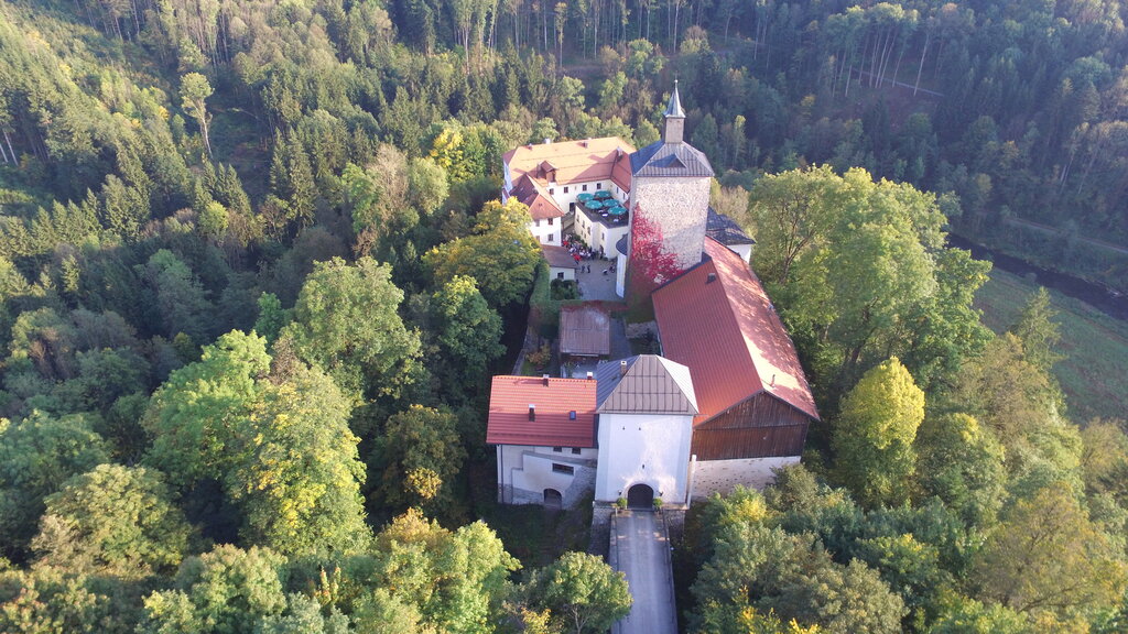 Restoran Schlossgaststätte Fürsteneck, Bavyera, foto