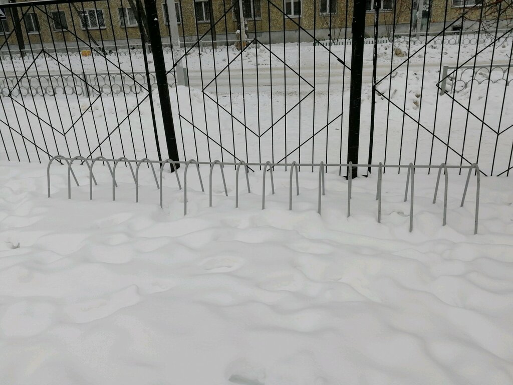 Bisiklet park yerleri Велопарковка, Yekaterinburg, foto