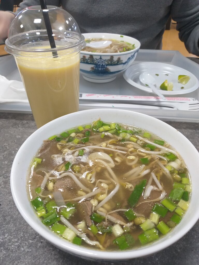 Suşi ve asya ürünleri Hanoi quan, Reutov, foto