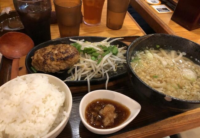 Bar Bushu Udon Akane & Midori Dining, Saitama, foto