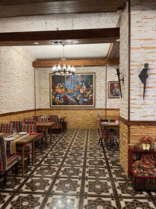 Shah (Nеcеfqulu Rеfiyev Street No:25A), restoran  Bakü'den
