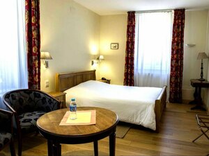 Hôtel du Château de la Motte (Hauts-de-France, Nord, Arrondissement d'Avesnes-sur-Helpe, Liessies), otel