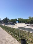 Скейт-парк (Sverdlovsk Region, Kamensk-Uralskiy, mikrorayon Oktyabrskiy), spor alanı  Kamensk‑Uralski'den