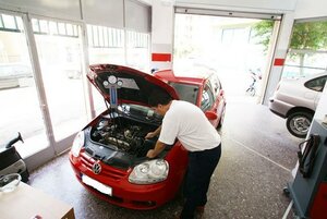 Kokkinakis Service (Athens, ΤΡΑΛΛΕΩΝ), otomobil servisi  Atina'dan