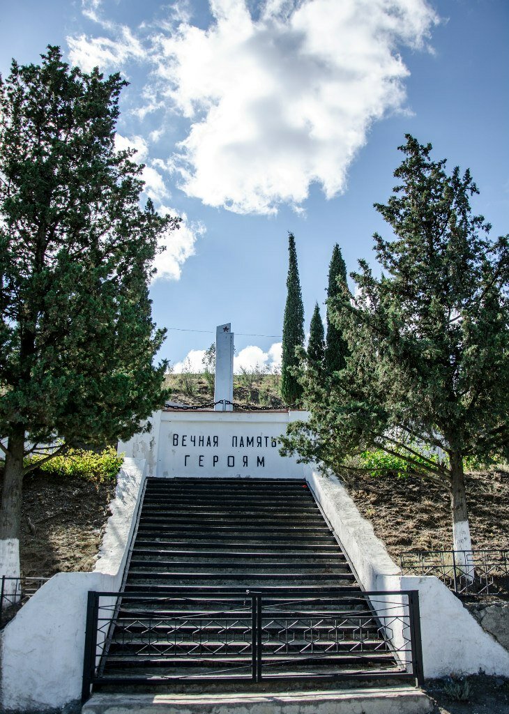 Anıt, heykel Павшим в Великой Отечественной войне, Kırım Cumhuriyeti, foto