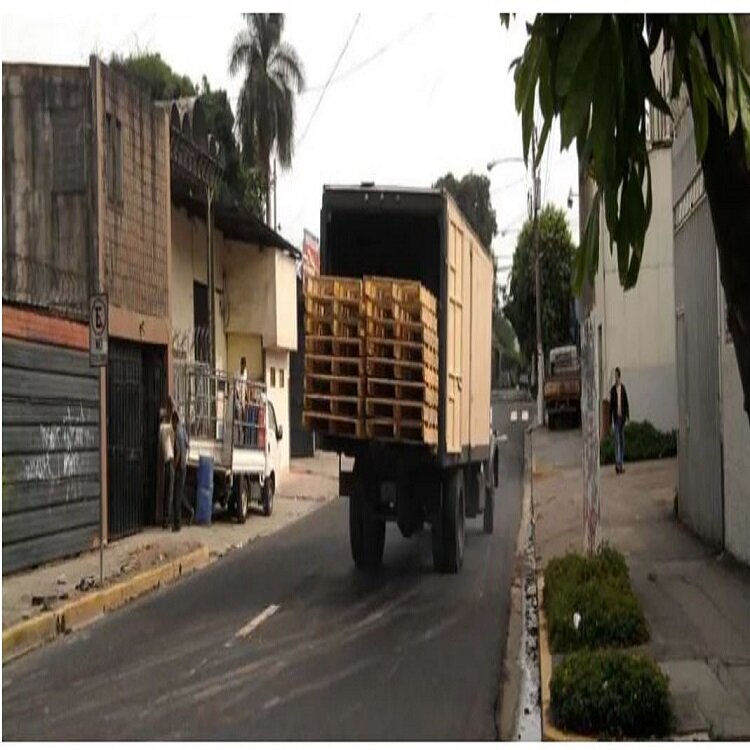Raf hizmetleri Grupo Maderero Tayma & Sumifesa, San Salvador, foto
