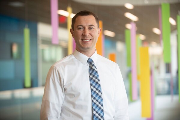 Ortopedik ürünler Mark Adamczyk, Md, Ohio Eyaleti, foto