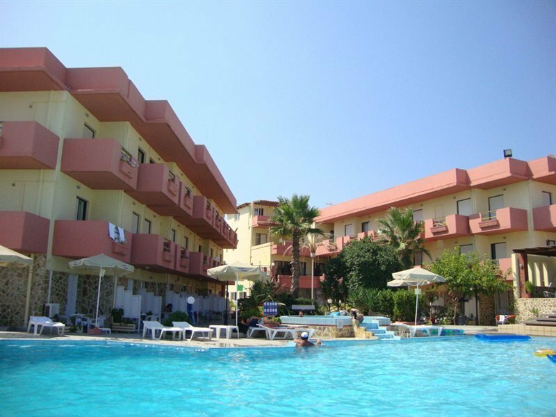 Otel Hotel Haris, Dünya, foto