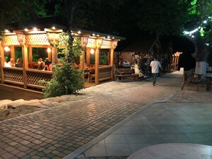 The Full Wolf! (Reviolyutsionnaya Street No:101А, selo Kabardinka), kafe  Krasnodarski krayından
